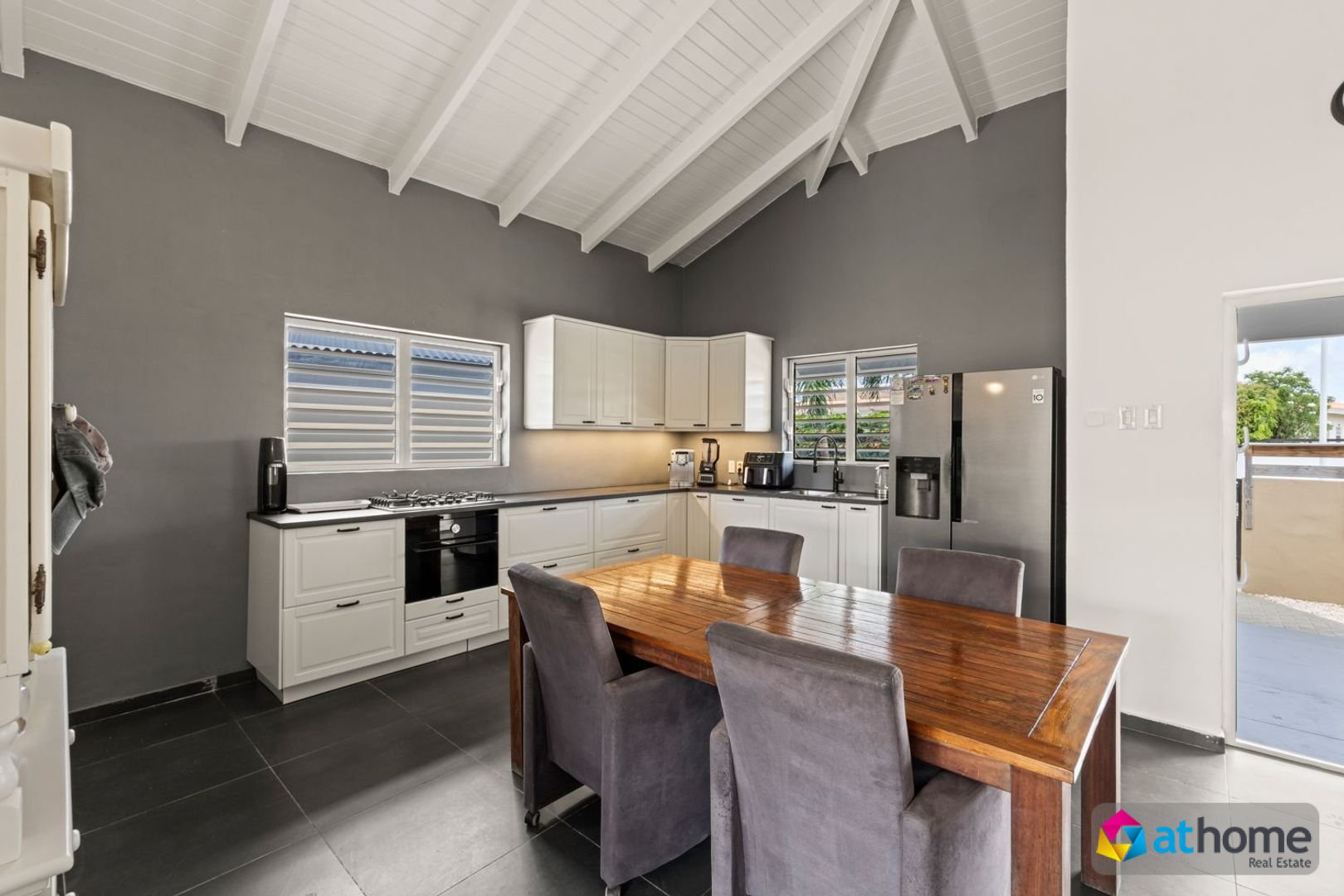 Instapklare villa met privezwembad in het rustige gated Villapark The ...